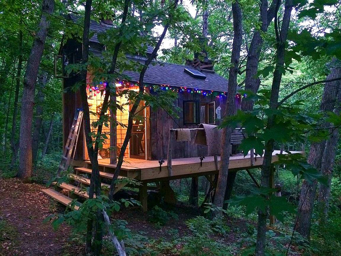 Camping ∙ 1 Bedroom ∙ 4 Guests - Illinois
