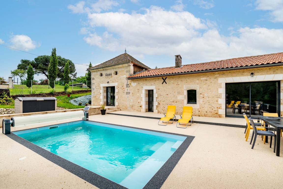 130 M² Ferienhaus ∙ 4 Schlafzimmer ∙ 12 Gäste - Département Charente
