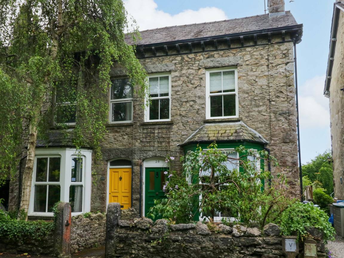 Cottage ∙ 3 Bedrooms ∙ 6 Guests - Arnside