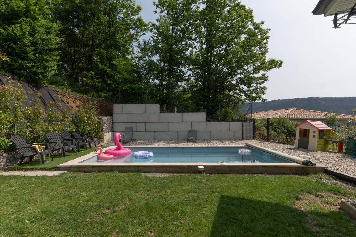 57 M² Appartement ∙ 2 Chambres ∙ 4 Personnes - Aubenas