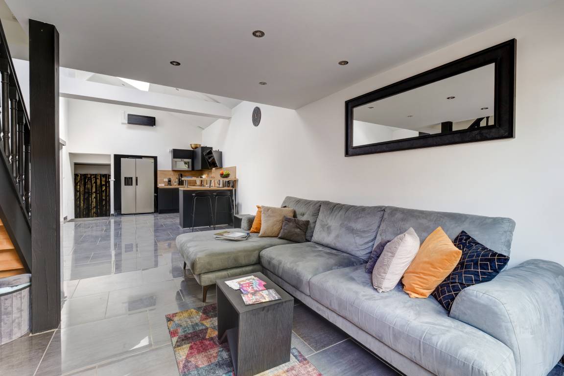 160 M² Huis ∙ 4 Slaapkamers ∙ 8 Gasten - Ay
