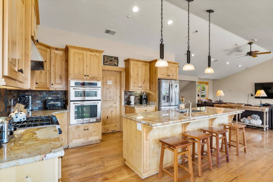 381 M² House ∙ 5 Bedrooms ∙ 10 Guests - South Lake Tahoe, CA