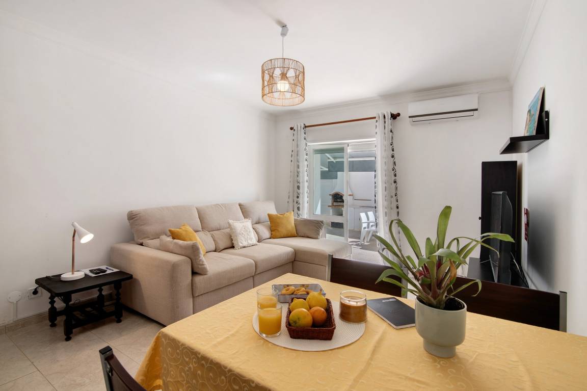 100 M² Apartamento ∙ 2 Habitaciones ∙ 5 Huéspedes - Altura, Portugal
