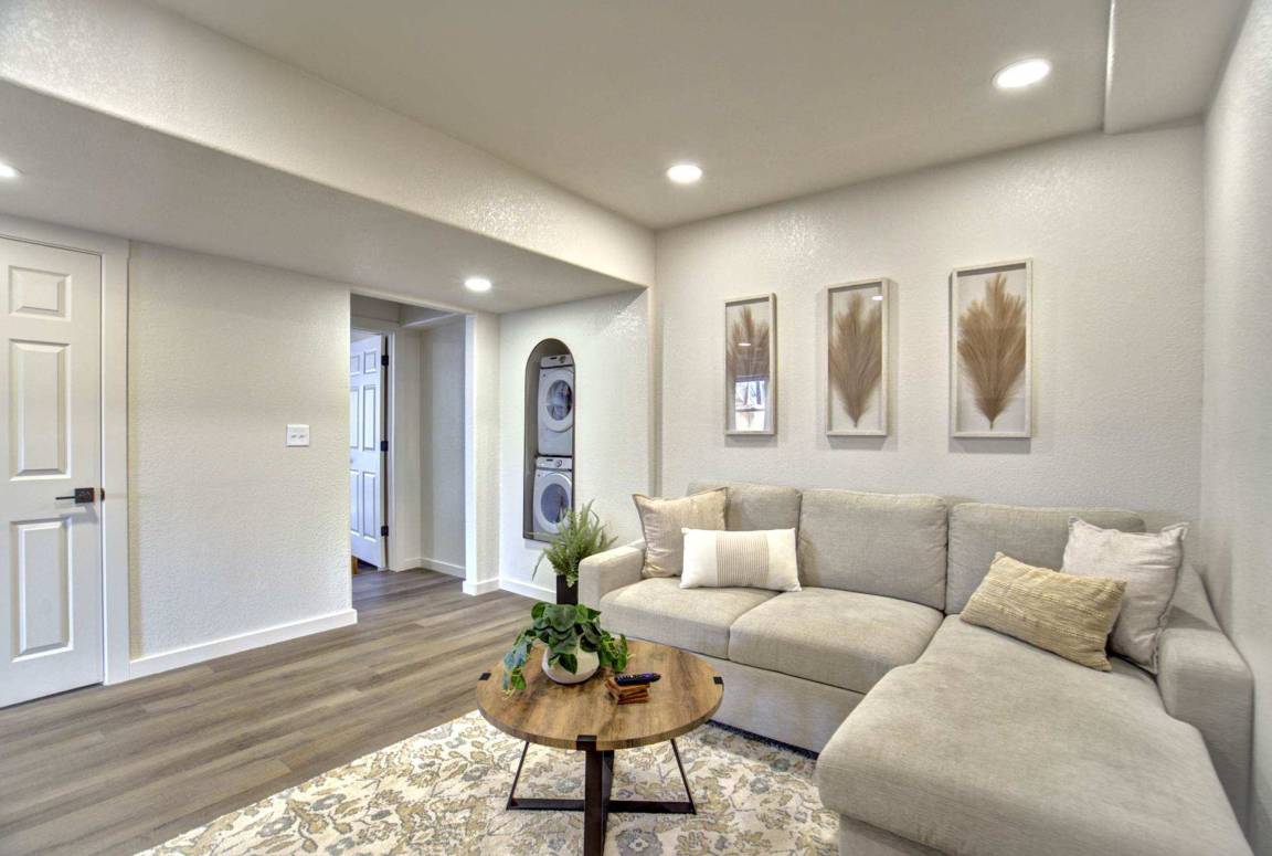 Apartment ∙ 2 Bedrooms ∙ 8 Guests - Lake Pueblo State Park, Pueblo