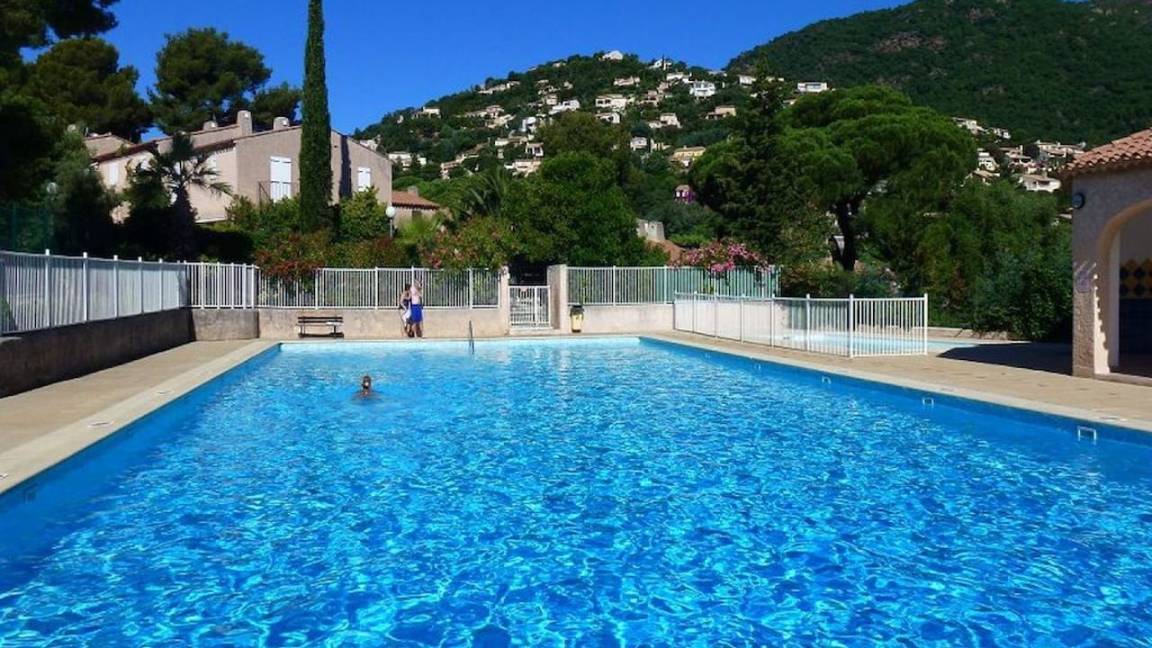 70 M² Casa ∙ 1 Quarto ∙ 4 Hóspedes - Costa Azul