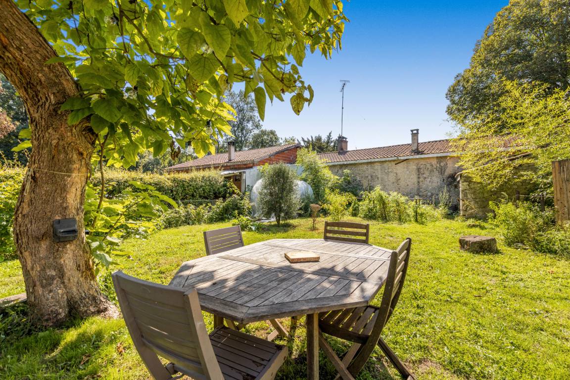 100 M² Maison De Vacances ∙ 2 Chambres ∙ 4 Personnes - Lesparre-Médoc