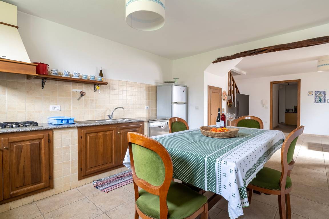 100 M² Apartamento ∙ 3 Habitaciones ∙ 6 Huéspedes - Bari Sardo