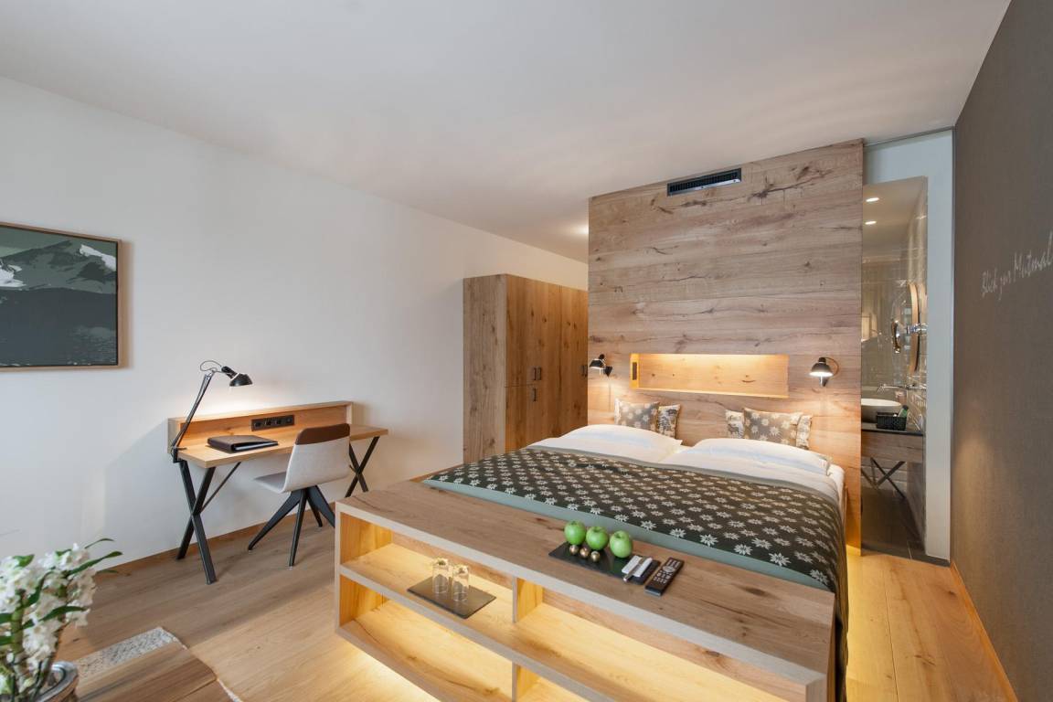 35 M² Hotel ∙ 1 Bedroom ∙ 3 Guests - Längenfeld