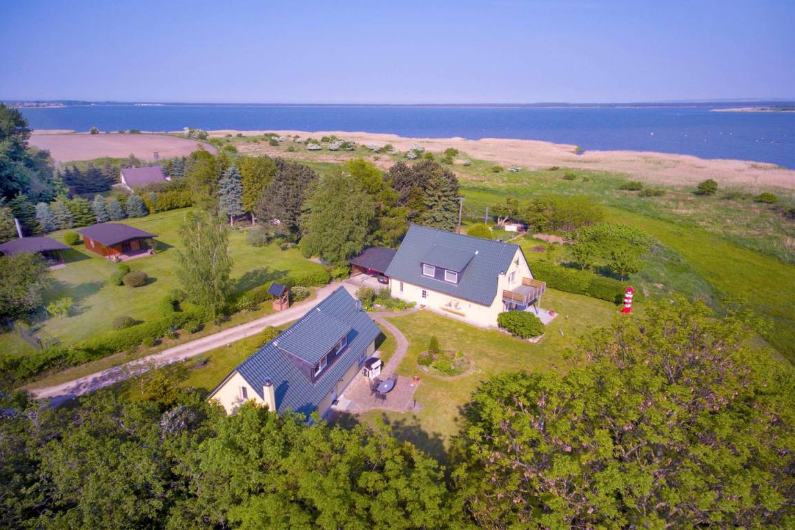 95 M² Ferienhaus ∙ 2 Schlafzimmer ∙ 4 Gäste - Breege