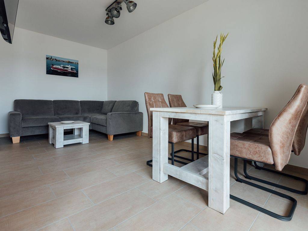 75 M² Ferienwohnung ∙ 2 Schlafzimmer ∙ 4 Gäste - Ketzin
