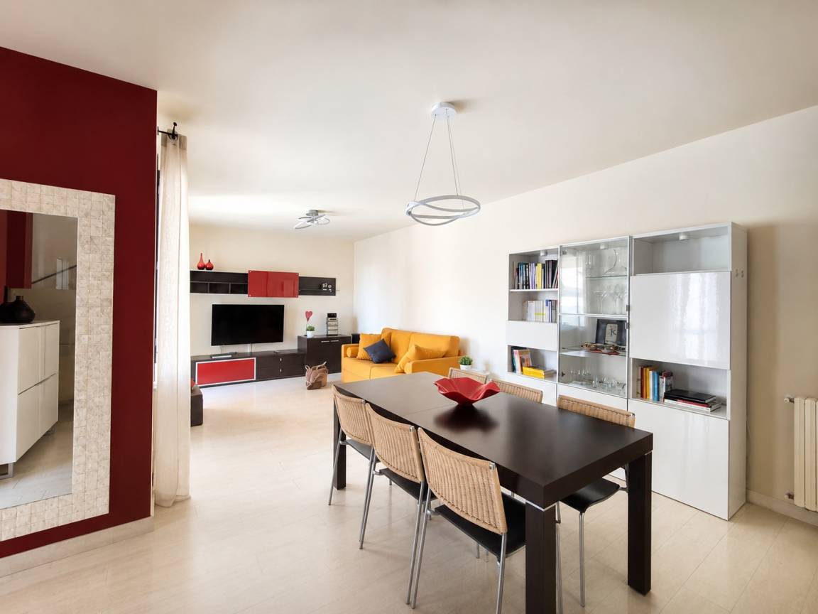 80 M² Huoneisto ∙ 3 Makuuhuonetta ∙ 8 Vierasta - Desenzano del Garda