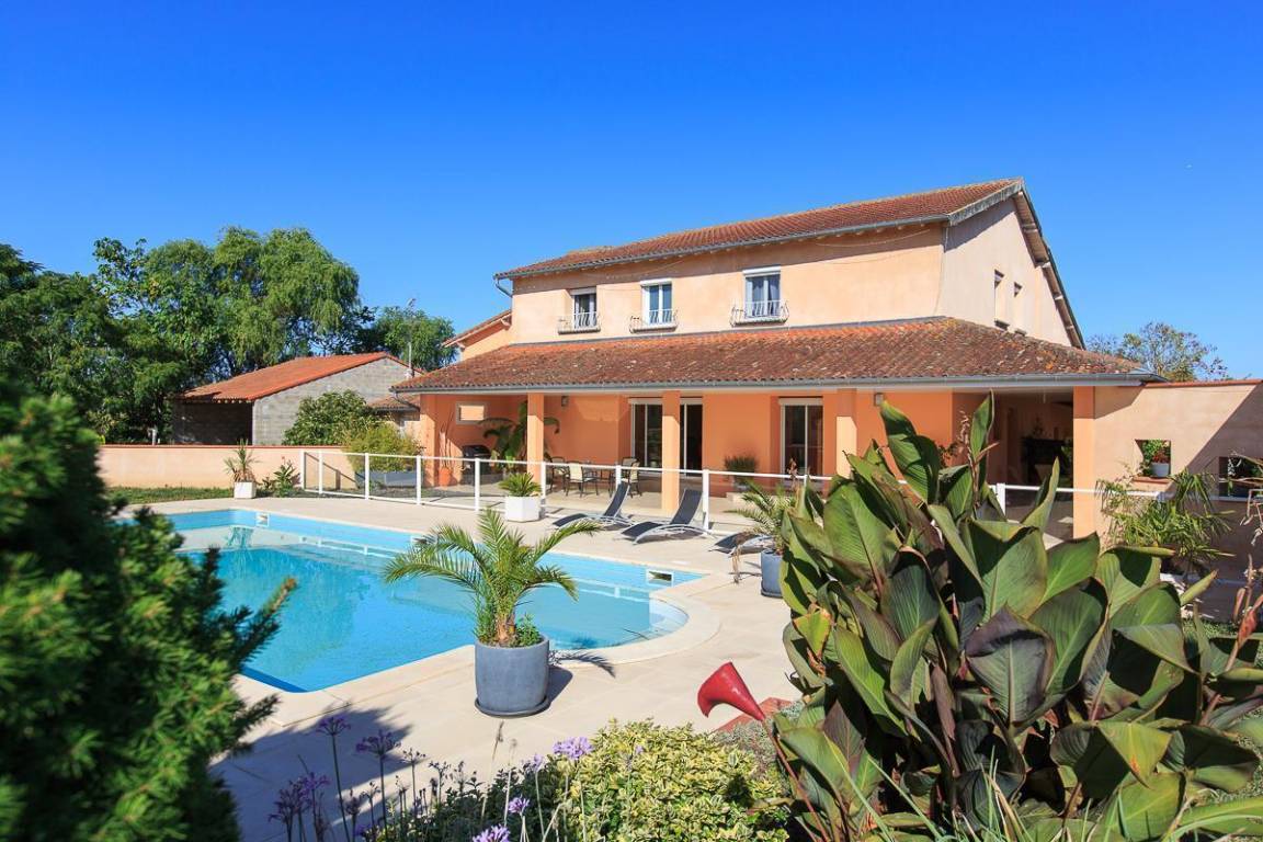 190 M² Gîte ∙ 6 Chambres ∙ 14 Personnes - Lavaur