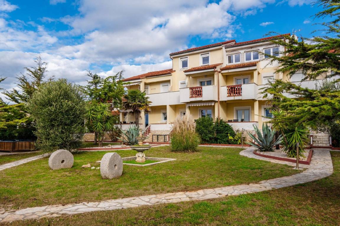 56 M² Ferienwohnung ∙ 2 Schlafzimmer ∙ 5 Gäste - Vir