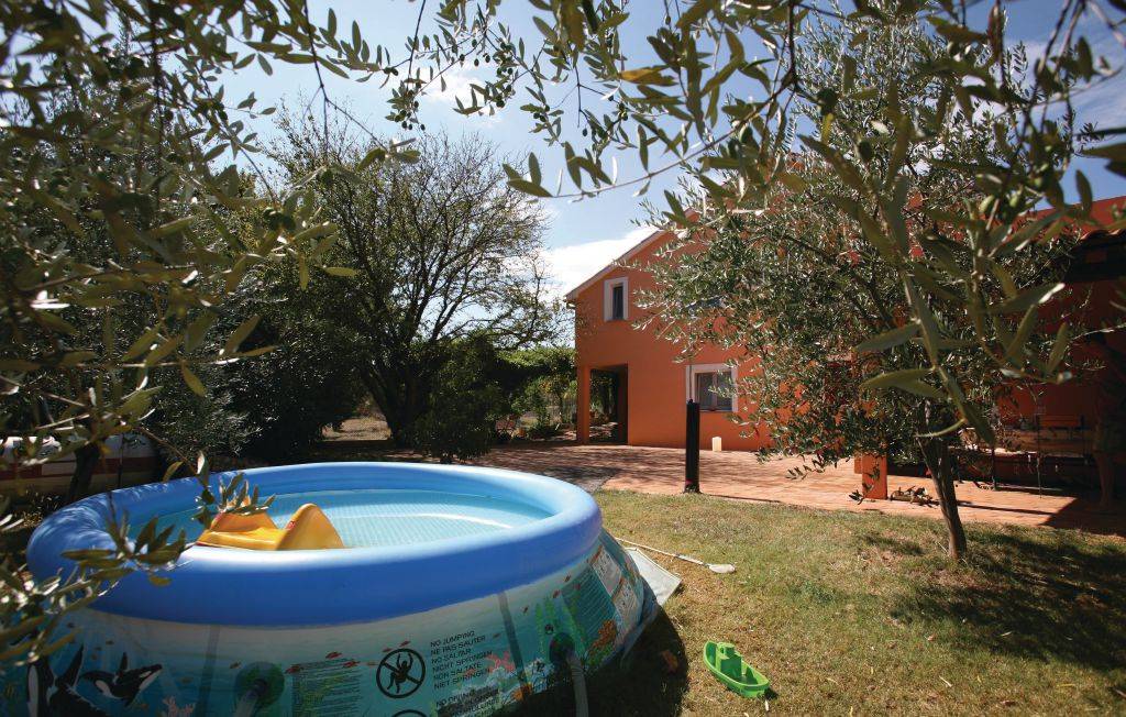 100 M² Appartement ∙ 3 Chambres ∙ 8 Personnes - Rakalj