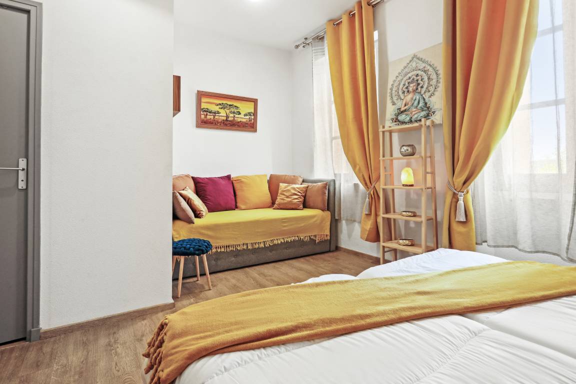 25 M² Chalet ∙ 1 Chambre ∙ 4 Personnes - Draguignan