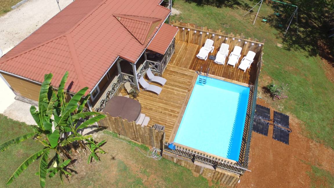 60 M² Gîte ∙ 3 Chambres ∙ 8 Personnes - Dordogne