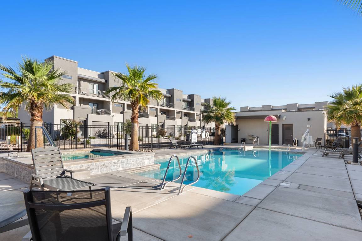 238 M² House ∙ 5 Bedrooms ∙ 16 Guests - St. George, USA