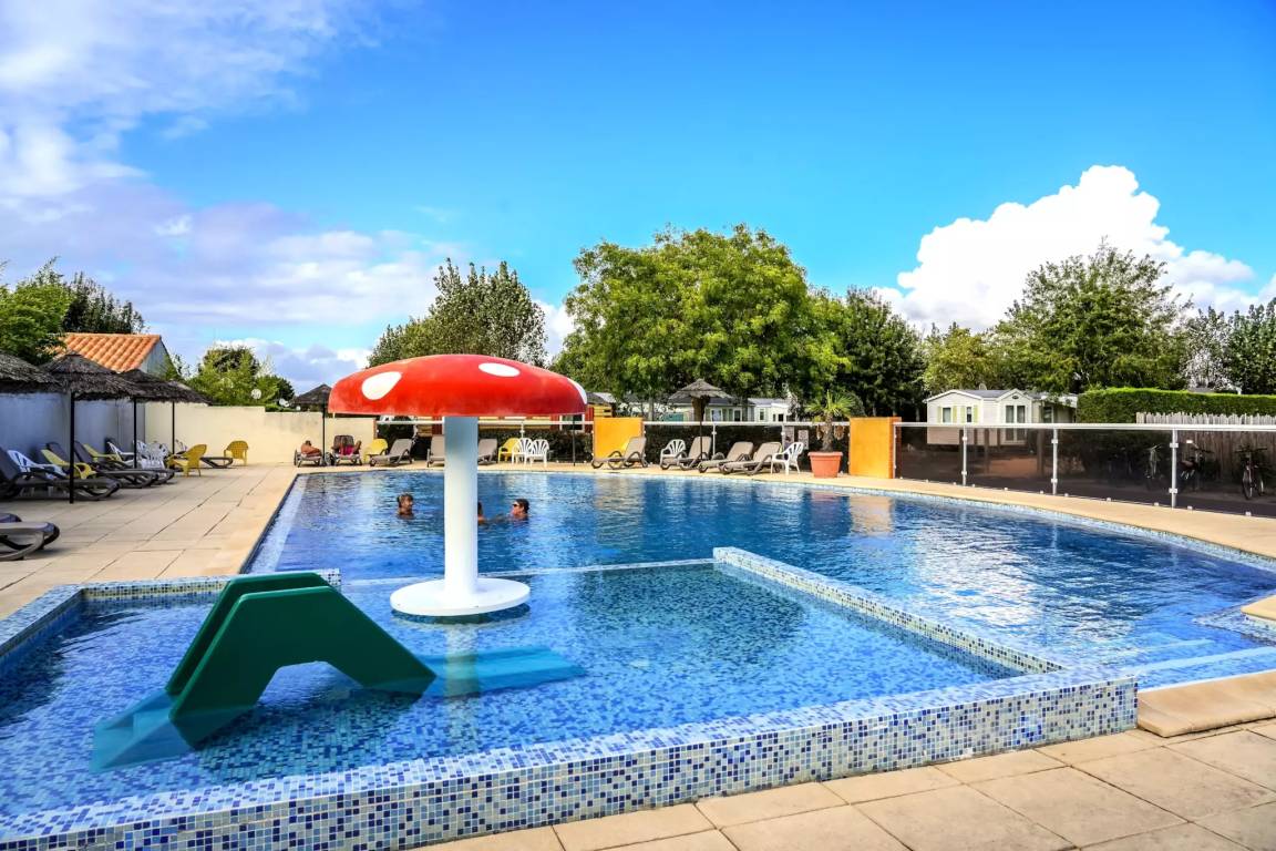 16 M² Mobil-home ∙ 1 Chambre ∙ 2 Personnes - Saint-Jean-de-Monts