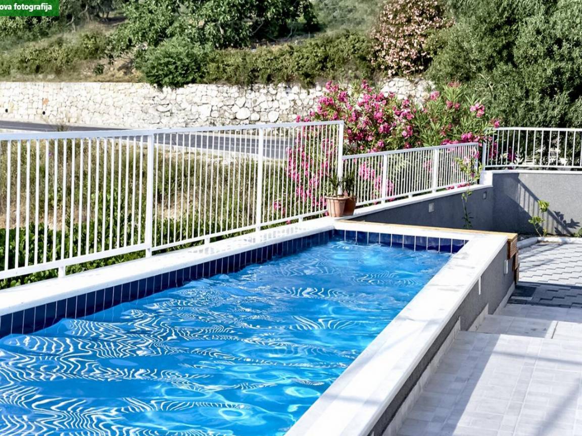 170 M² Villa ∙ 5 Bedrooms ∙ 10 Guests - Mlini