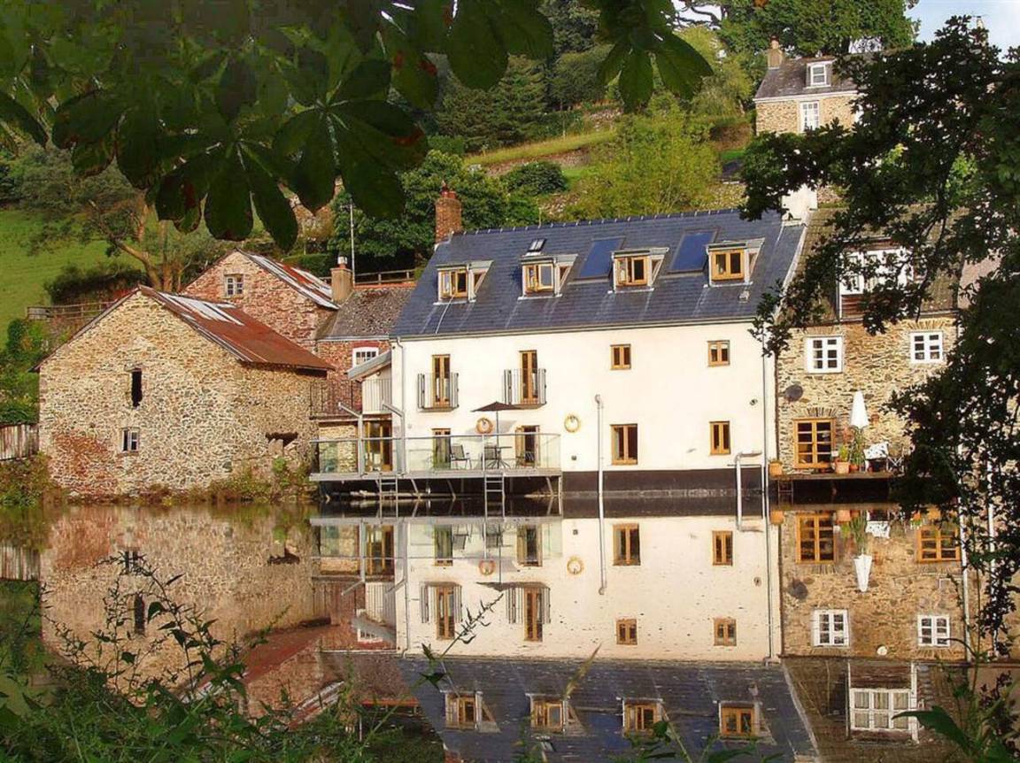 Cottage ∙ 5 Bedrooms ∙ 10 Guests - Totnes