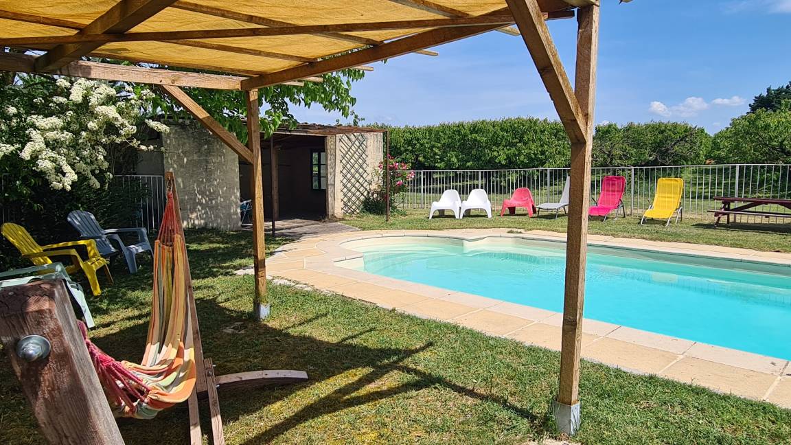 270 M² Gîte ∙ 7 Chambres ∙ 20 Personnes - Montélimar