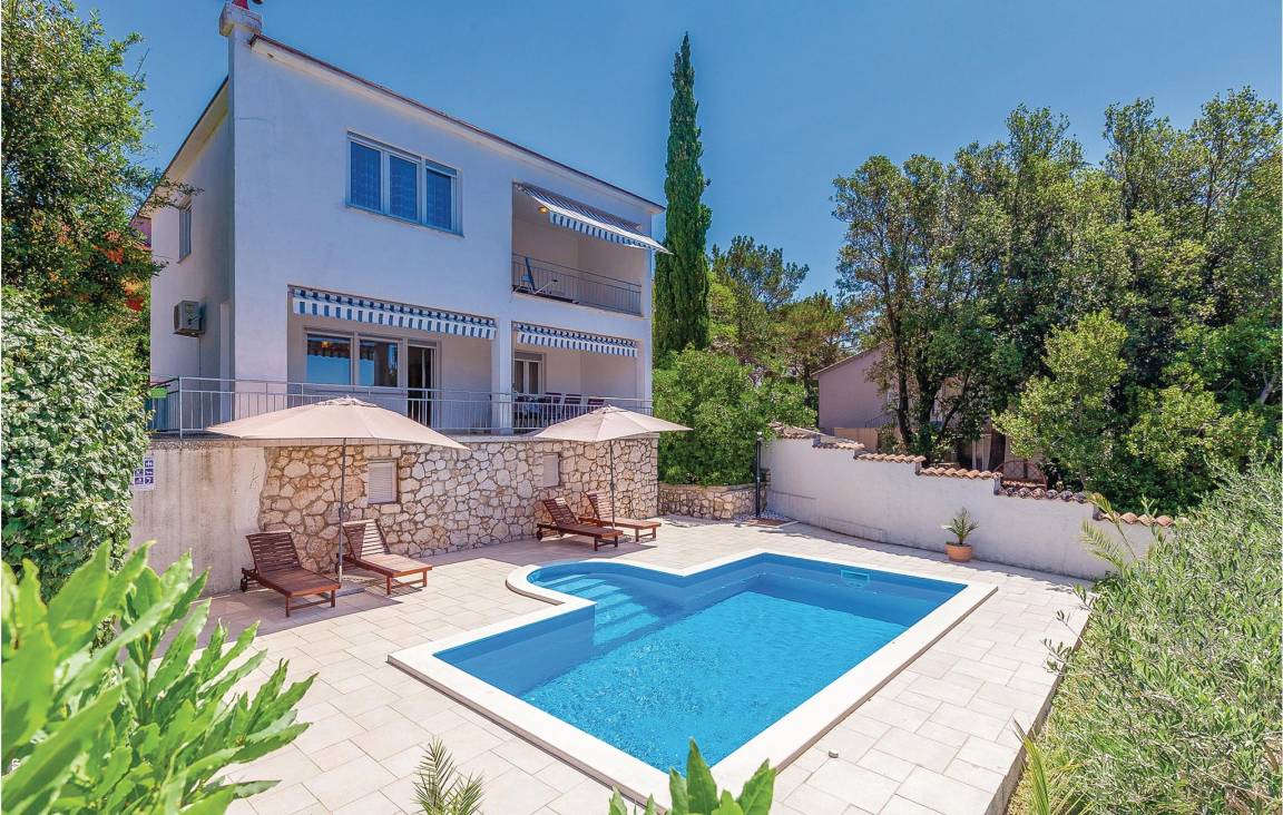 105 M² House ∙ 4 Bedrooms ∙ 8 Guests - Crikvenica