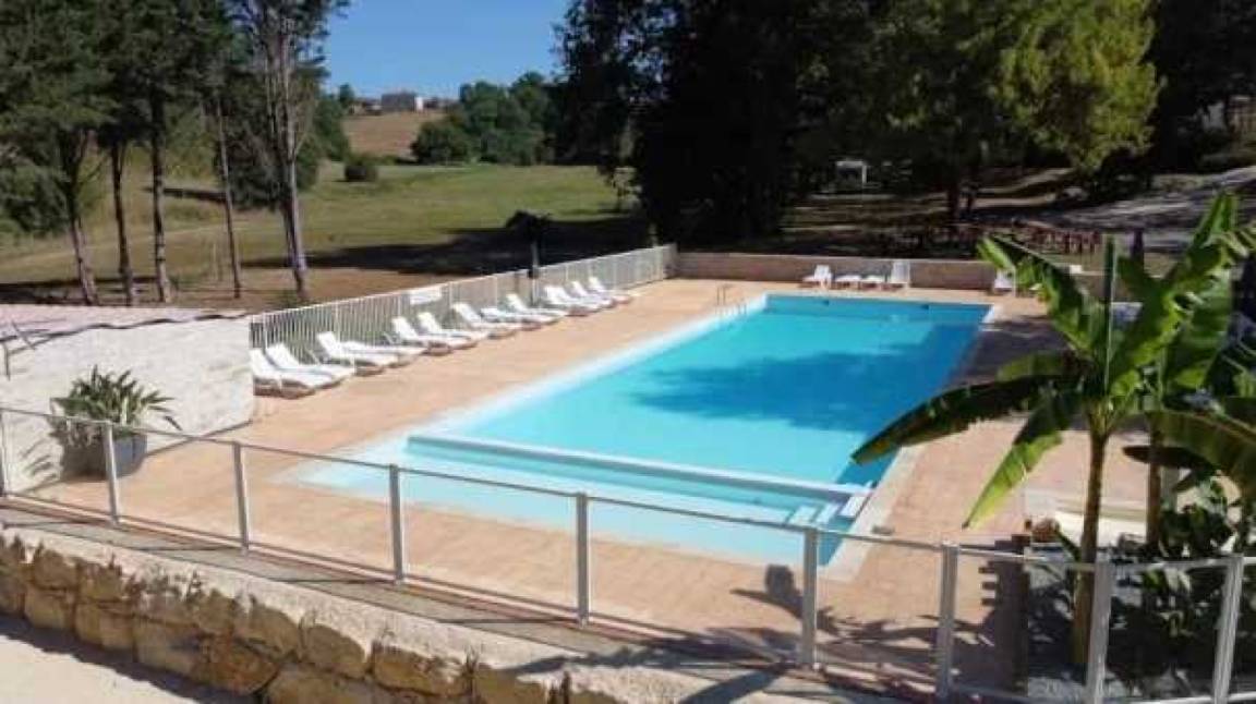 21 M² Camping ∙ 2 Chambres ∙ 4 Personnes - Fumel