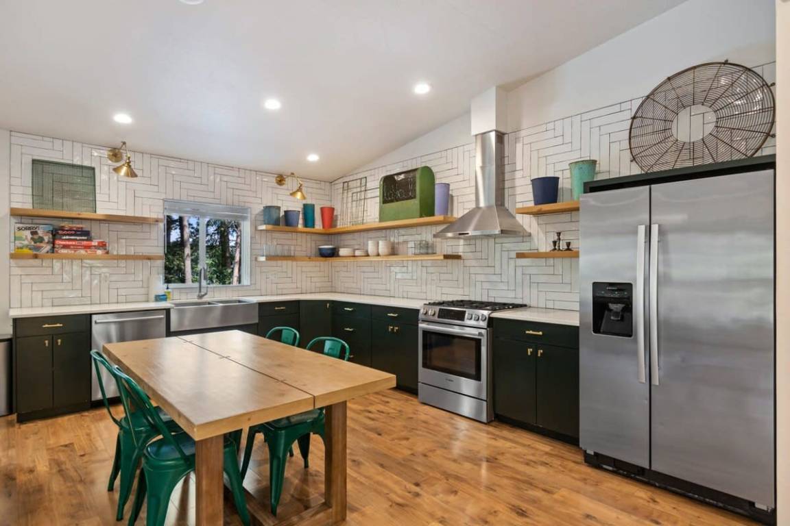 104 M² Loft ∙ 2 Bedrooms ∙ 4 Guests - Post Falls, ID