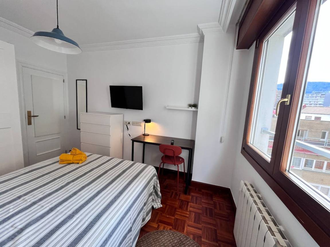 100 M² Habitación Privada ∙ 1 Habitación ∙ 1 Huésped - Portugalete