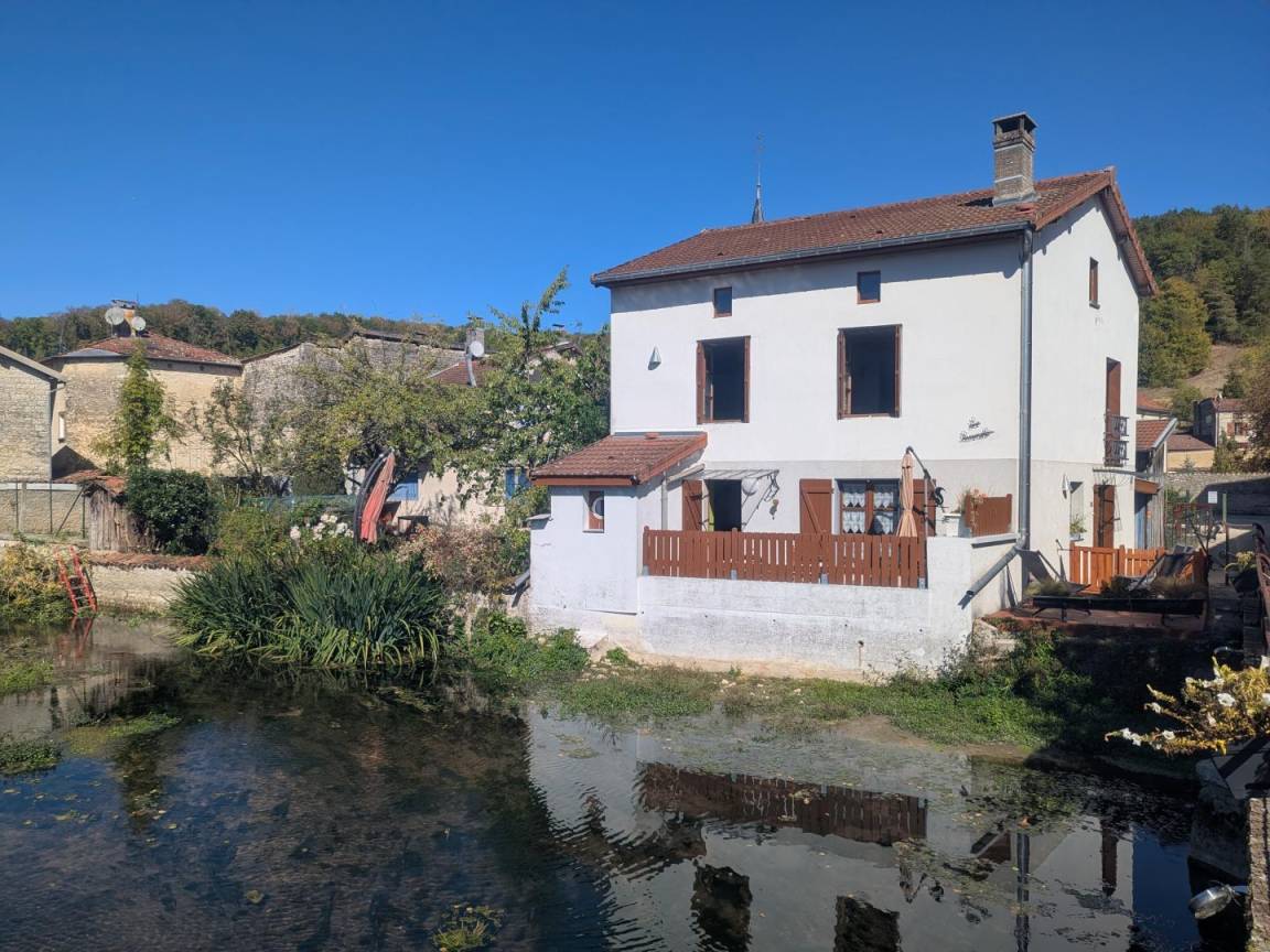 Gîte ∙ 3 Chambres ∙ 6 Personnes - Joinville