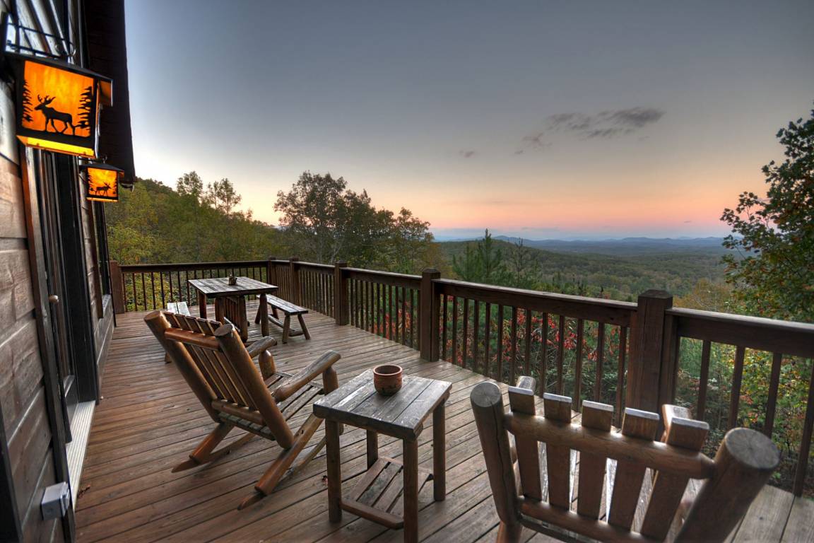 223 M² Cabin ∙ 3 Bedrooms ∙ 8 Guests - Blue Ridge, GA