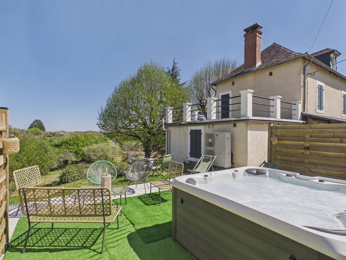 120 M² Casa ∙ 3 Habitaciones ∙ 7 Huéspedes - Terrasson-Lavilledieu