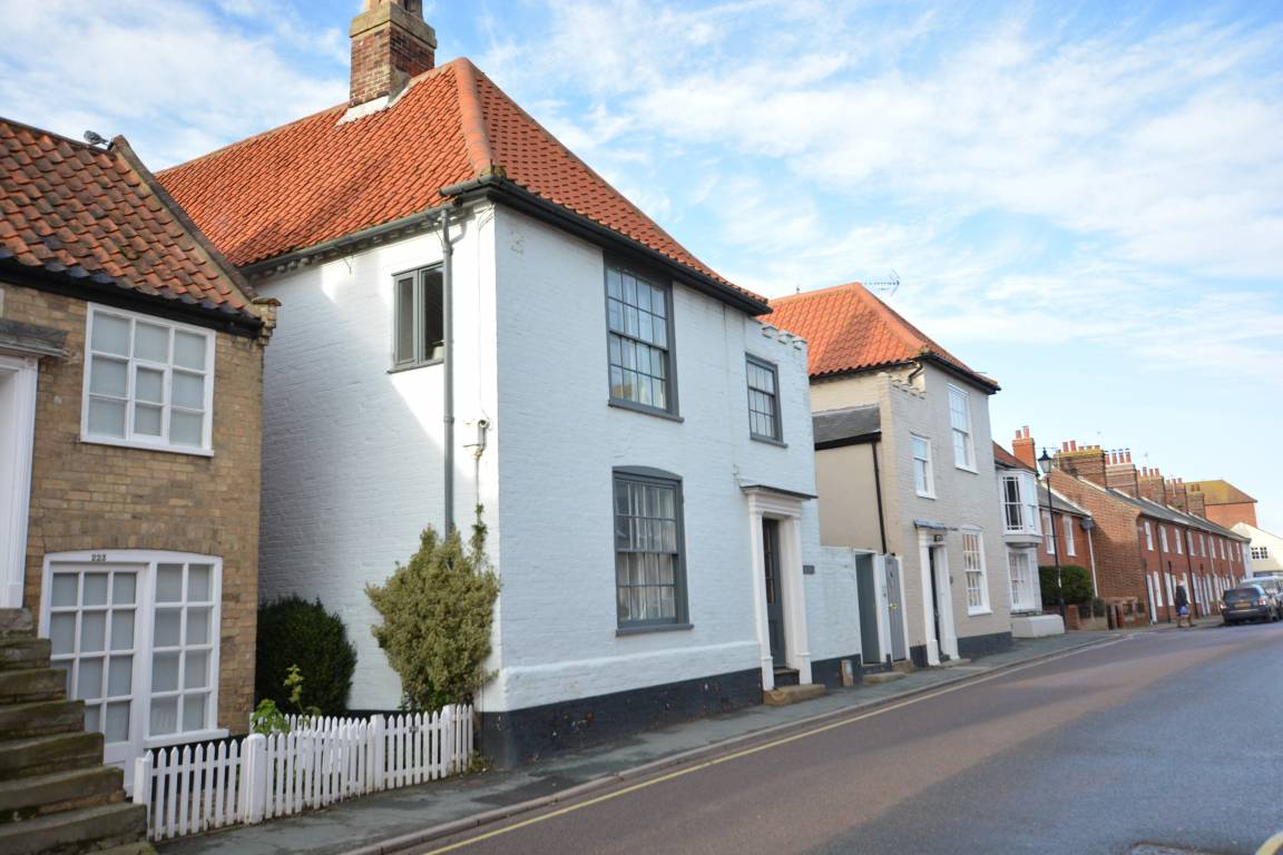 Cottage ∙ 2 Bedrooms ∙ 4 Guests - Aldeburgh