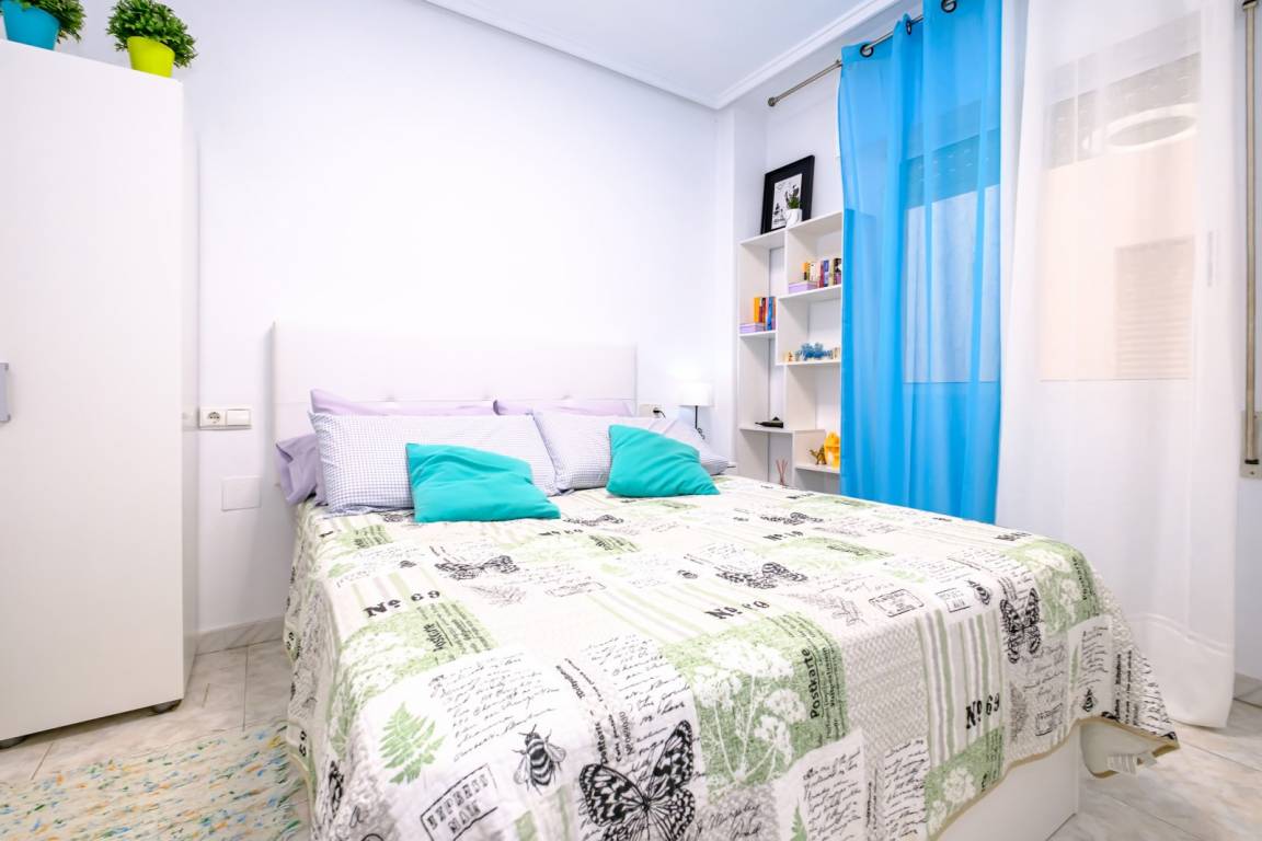 47 M² Apartamento ∙ 1 Habitación ∙ 4 Huéspedes - Torrevieja