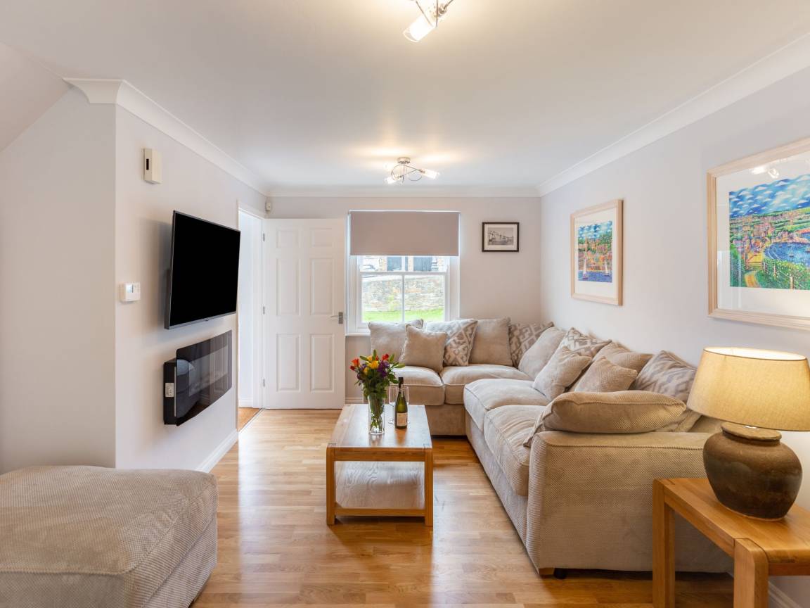 88 M² House ∙ 2 Bedrooms ∙ 4 Guests - St Austell