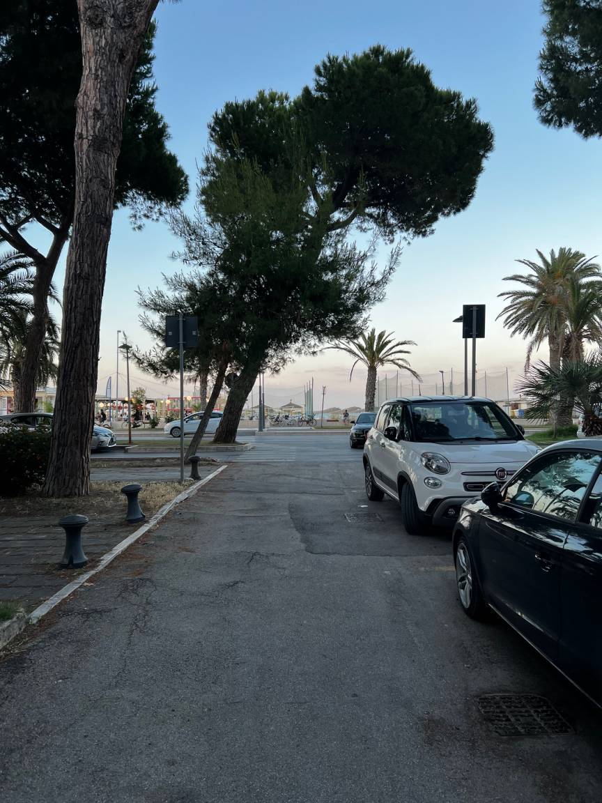 70 M² Appartamento Vacanza ∙ 2 Camere Da Letto ∙ 7 Ospiti - Roseto degli Abruzzi