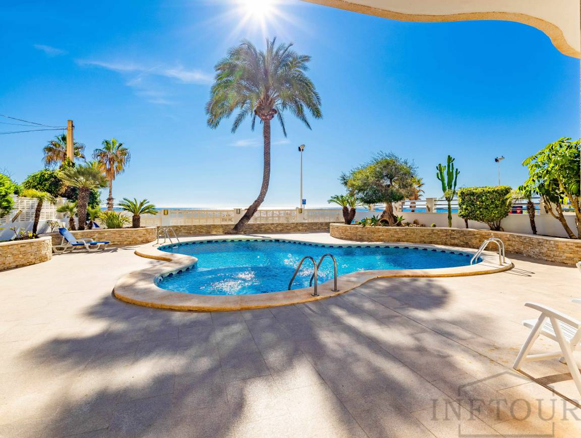 79 M² Apartamento ∙ 1 Habitación ∙ 4 Huéspedes - Calpe