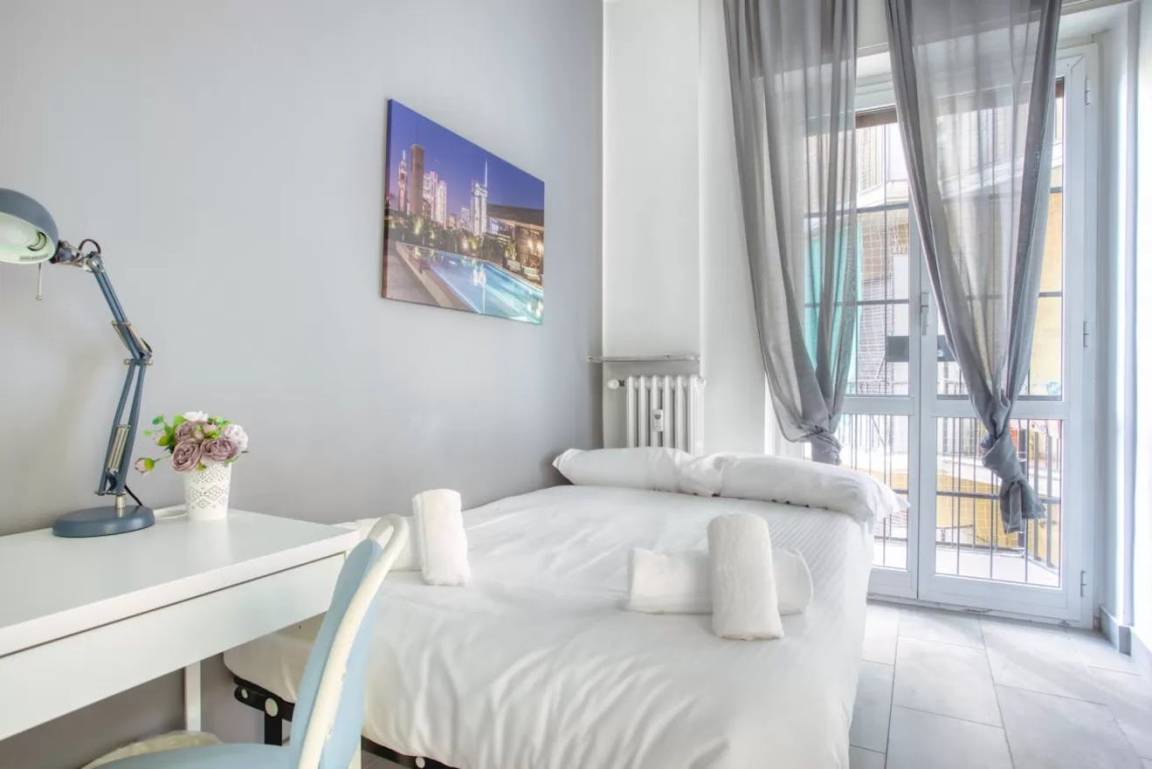 120 M² Apartment ∙ 3 Bedrooms ∙ 7 Guests - Monza