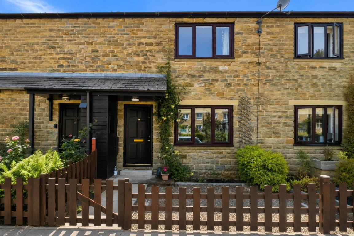 Cottage ∙ 2 Bedrooms ∙ 4 Guests - West Yorkshire