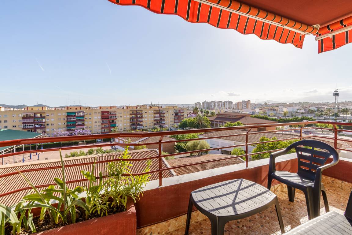 120 M² Apartamento ∙ 3 Habitaciones ∙ 6 Huéspedes - Fuengirola