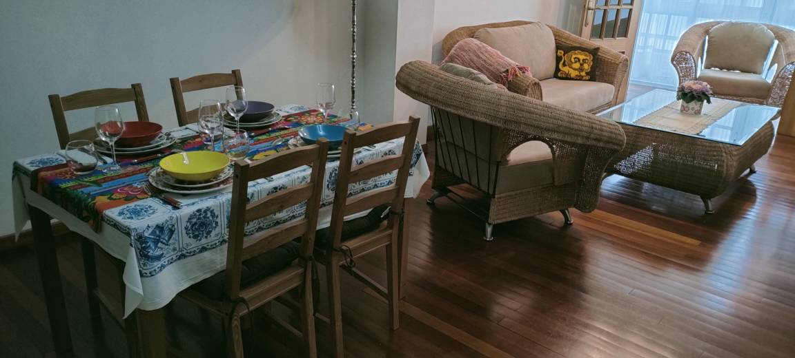 123 M² Apartamento ∙ 4 Habitaciones ∙ 8 Huéspedes - Monforte de Lemos