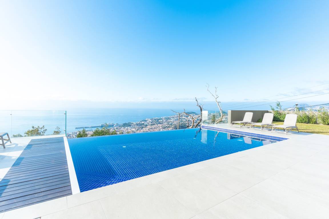 250 M² Villa ∙ 3 Chambres ∙ 8 Personnes - Funchal