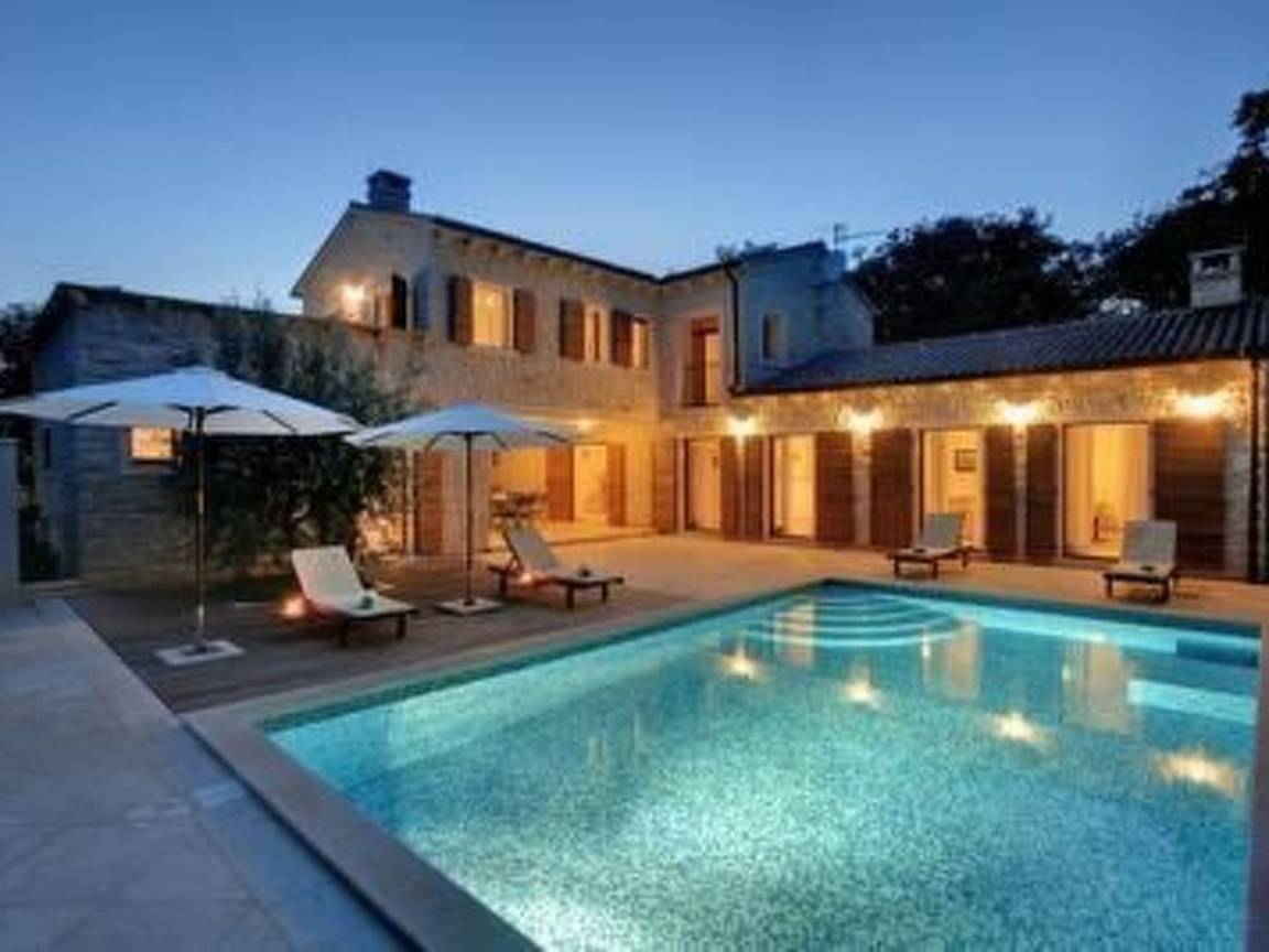 350 M² Ferienhaus ∙ 4 Schlafzimmer ∙ 12 Gäste - Brtonigla