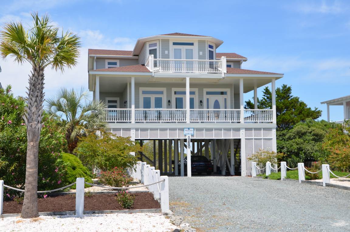 202 M² House ∙ 4 Bedrooms ∙ 14 Guests - Holden Beach, NC