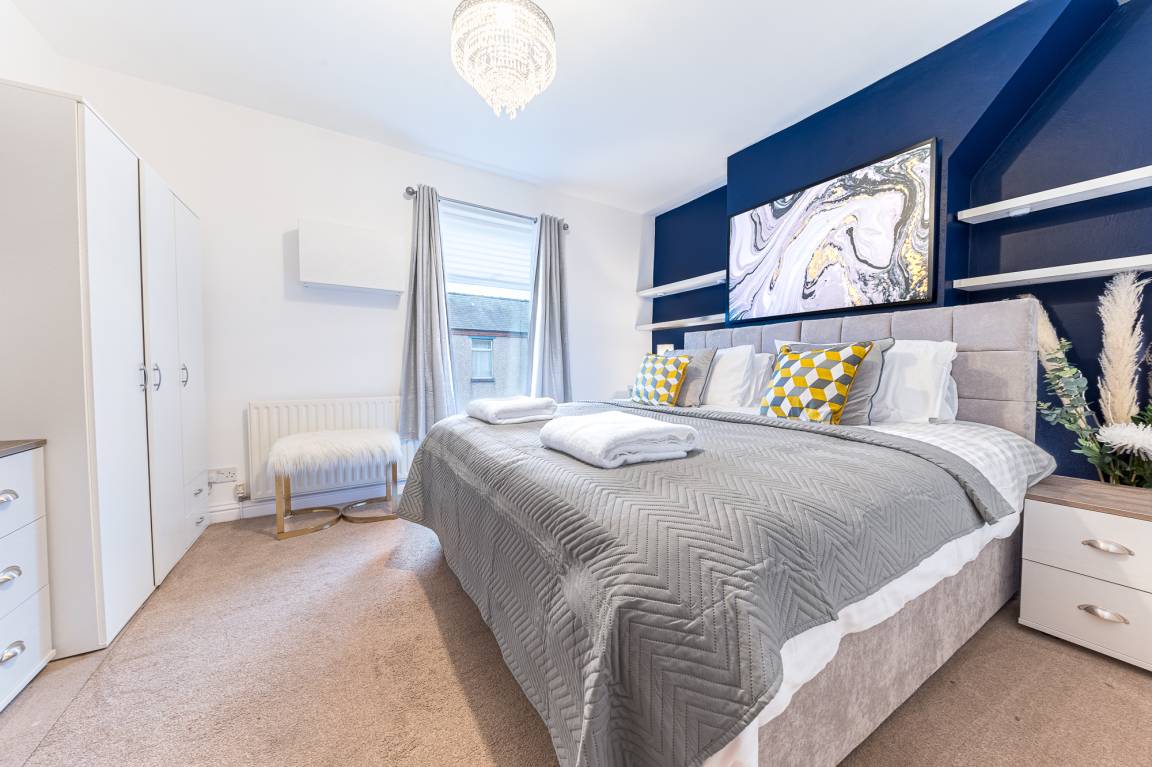 House ∙ 2 Bedrooms ∙ 4 Guests - Barrow-in-Furness