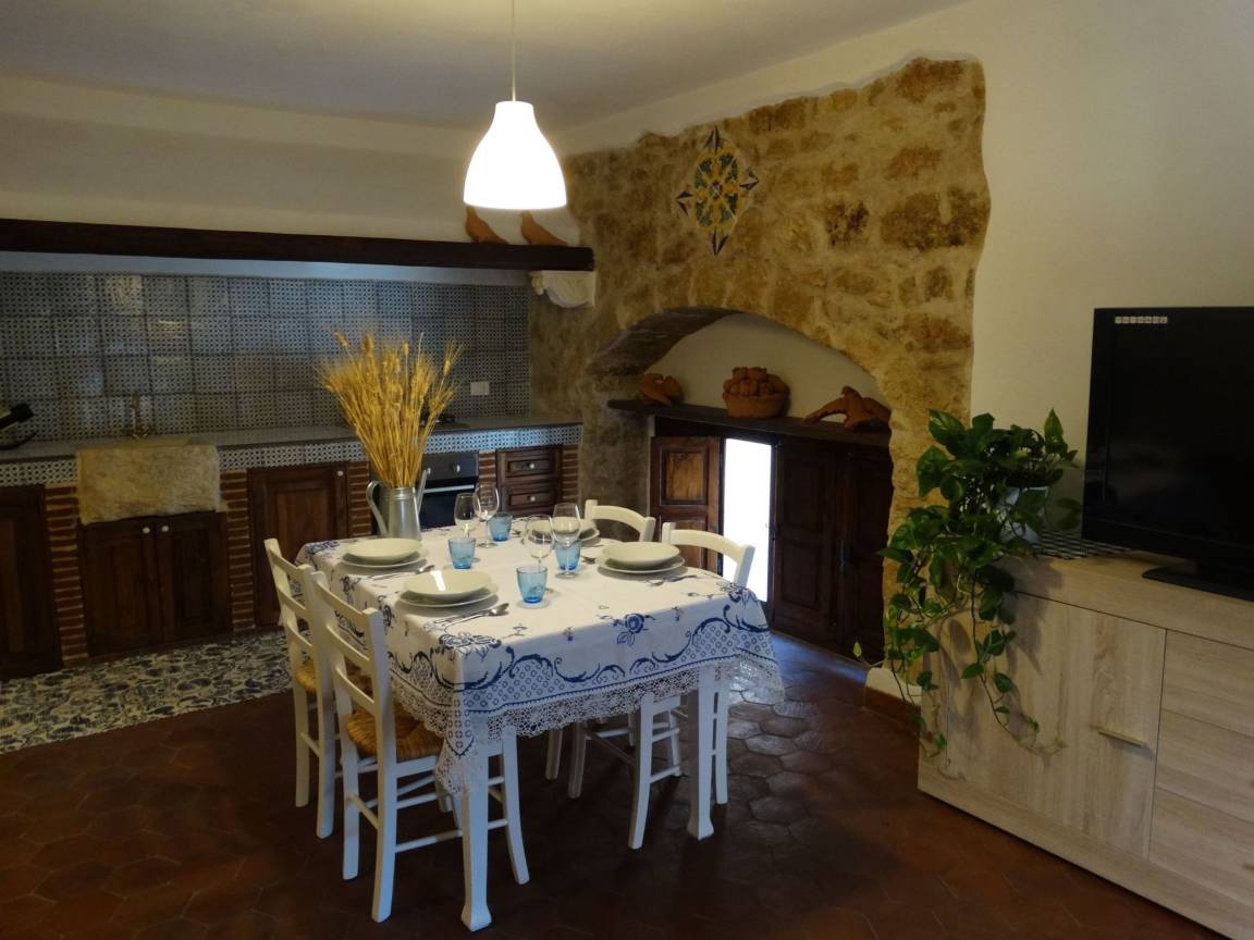 130 M² House ∙ 1 Bedroom ∙ 4 Guests - Marzamemi