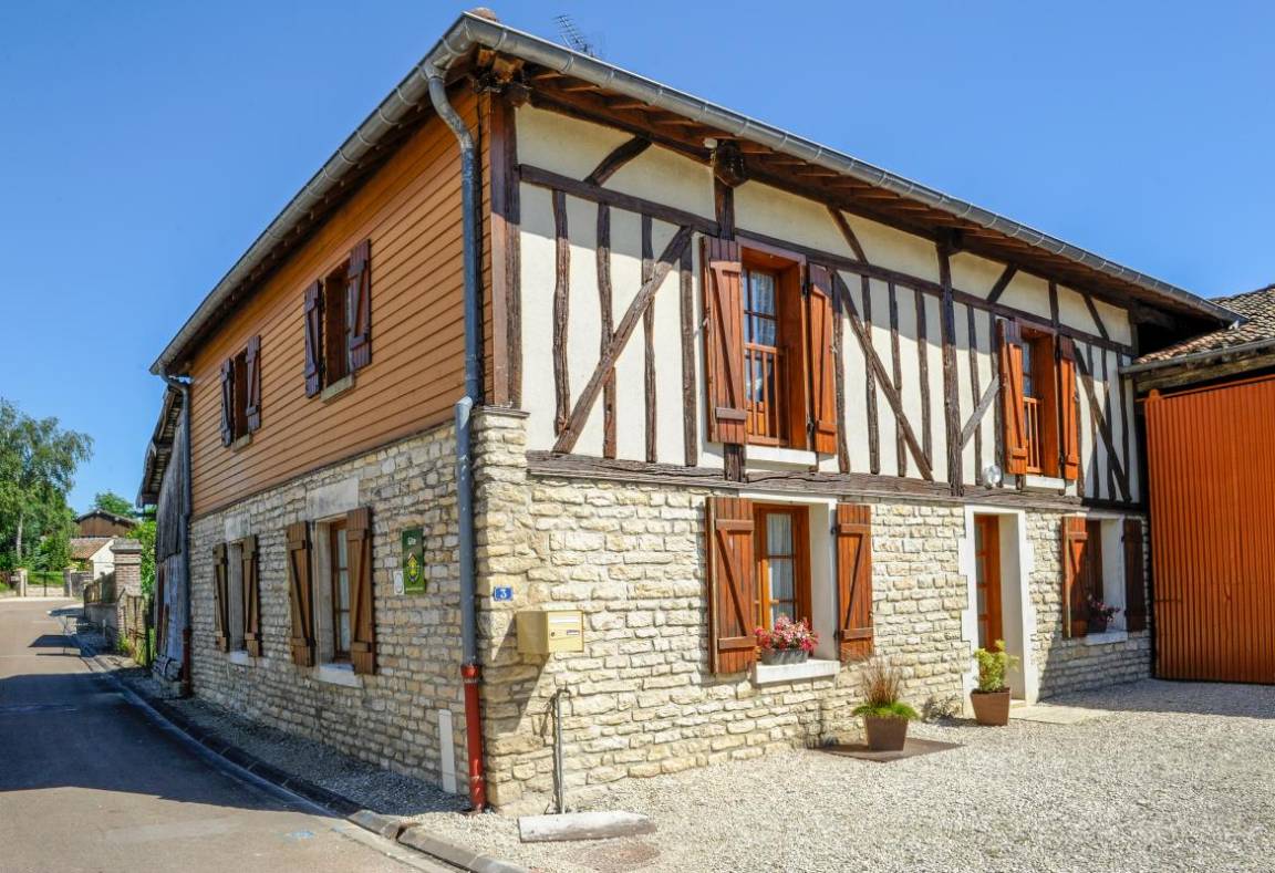 160 M² Gîte ∙ 4 Chambres ∙ 10 Personnes - Dolancourt