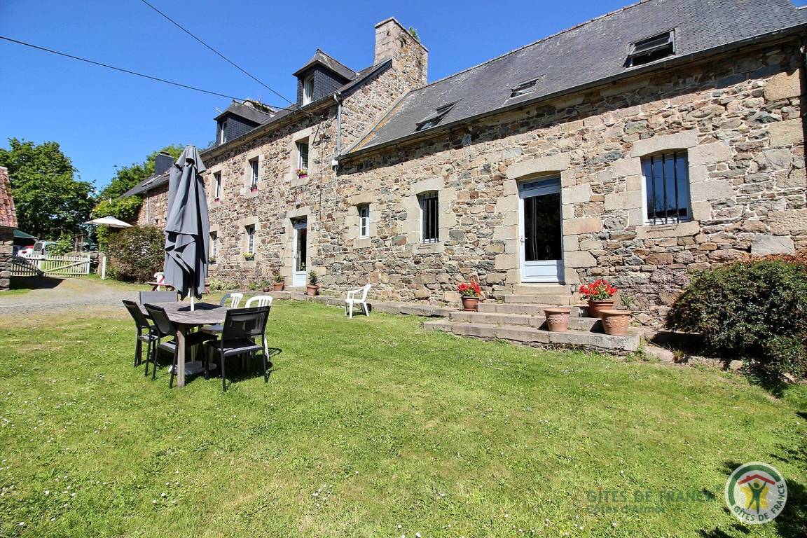 145 M² Gîte ∙ 4 Bedrooms ∙ 8 Guests - Brittany