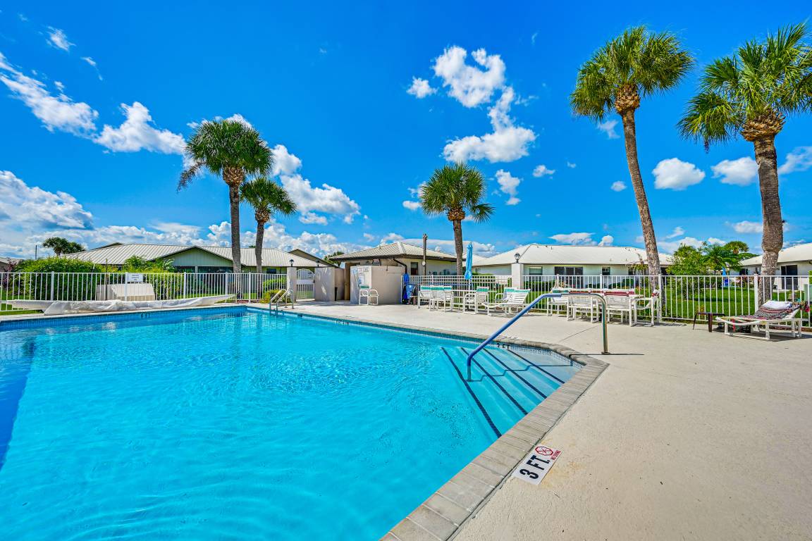 92 M² Villa ∙ 2 Bedrooms ∙ 6 Guests - Lake Istokpoga, FL