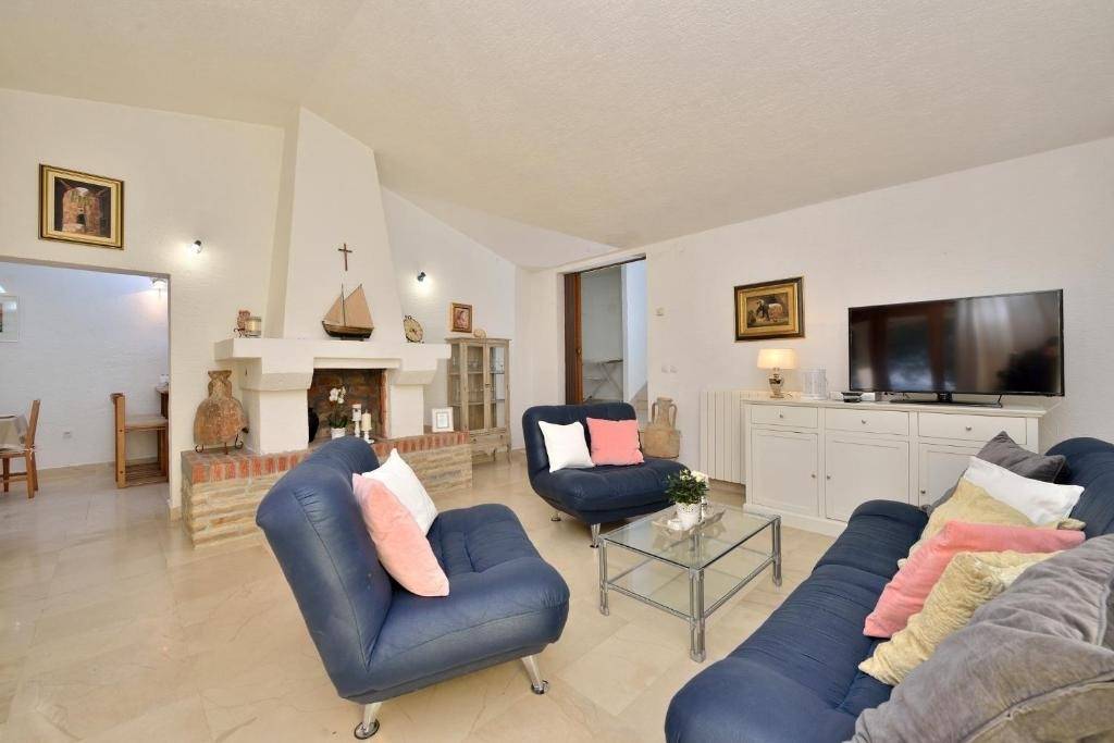 192 M² Ferienhaus ∙ 5 Schlafzimmer ∙ 12 Gäste - Zaton